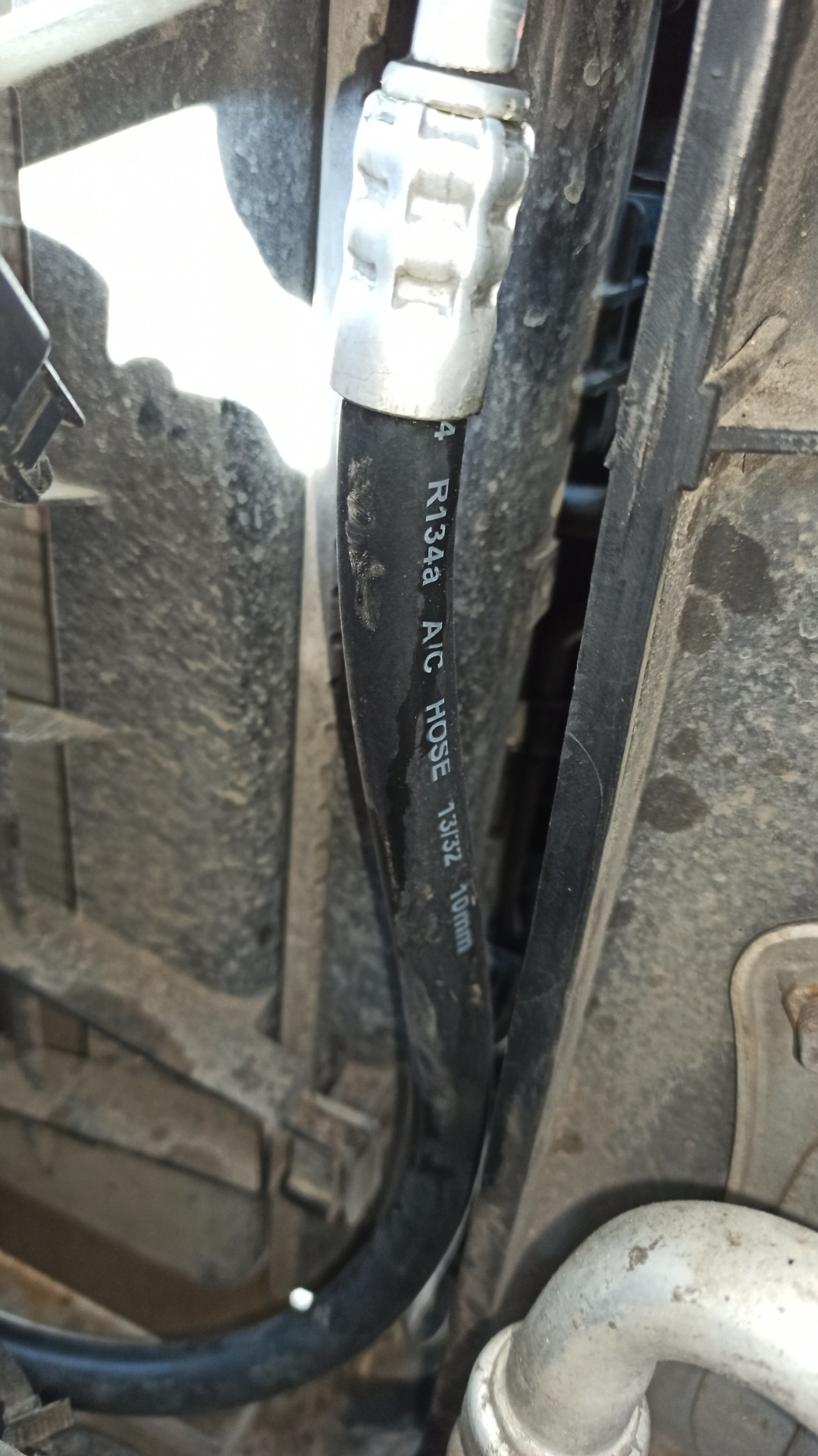 Заправка кондиционера — Hyundai ix35, 2 л, 2011 года | визит на сервис ...