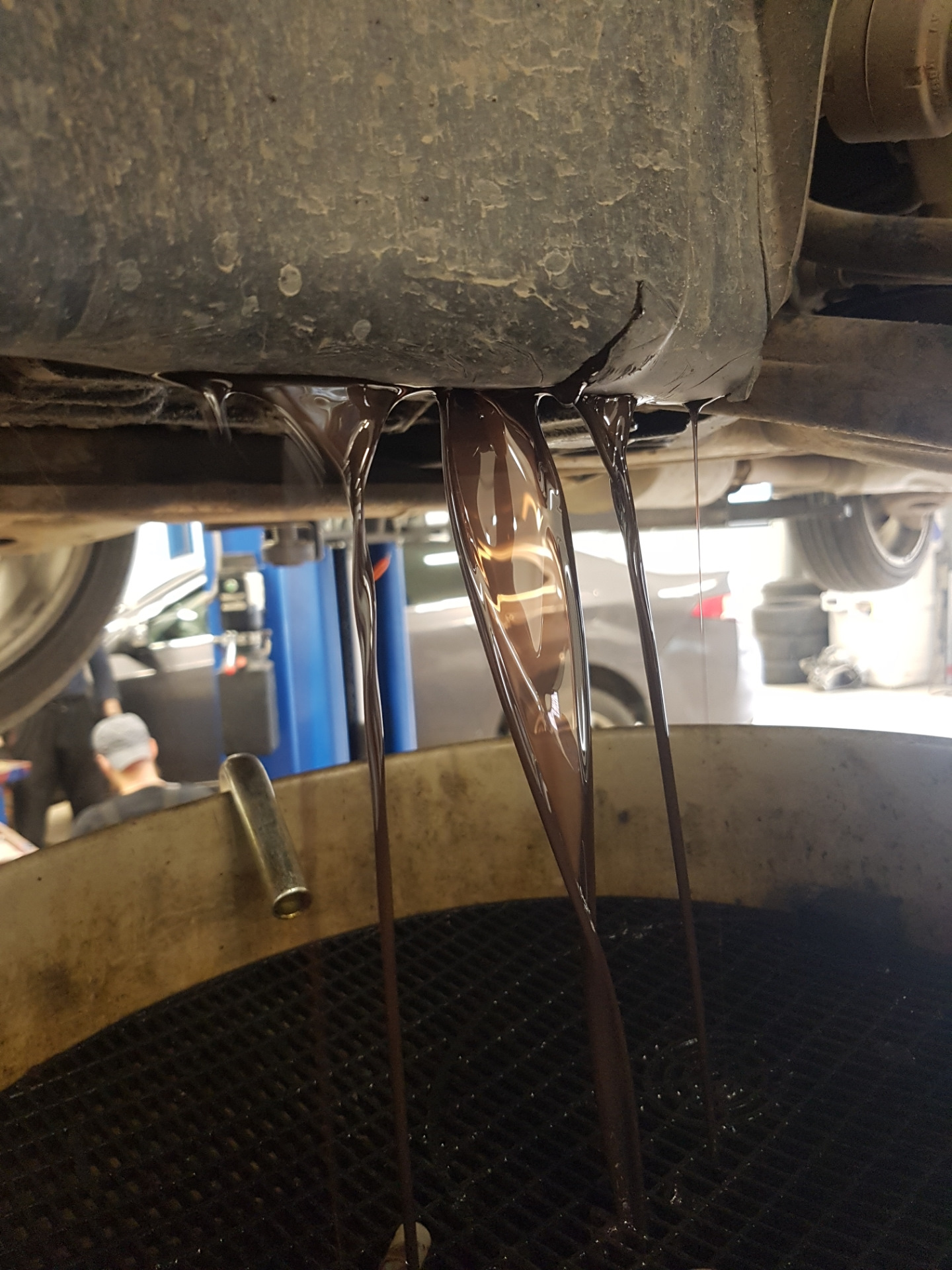 Замена левого сальника привода переднего на Grandis 4wd — Mitsubishi ...