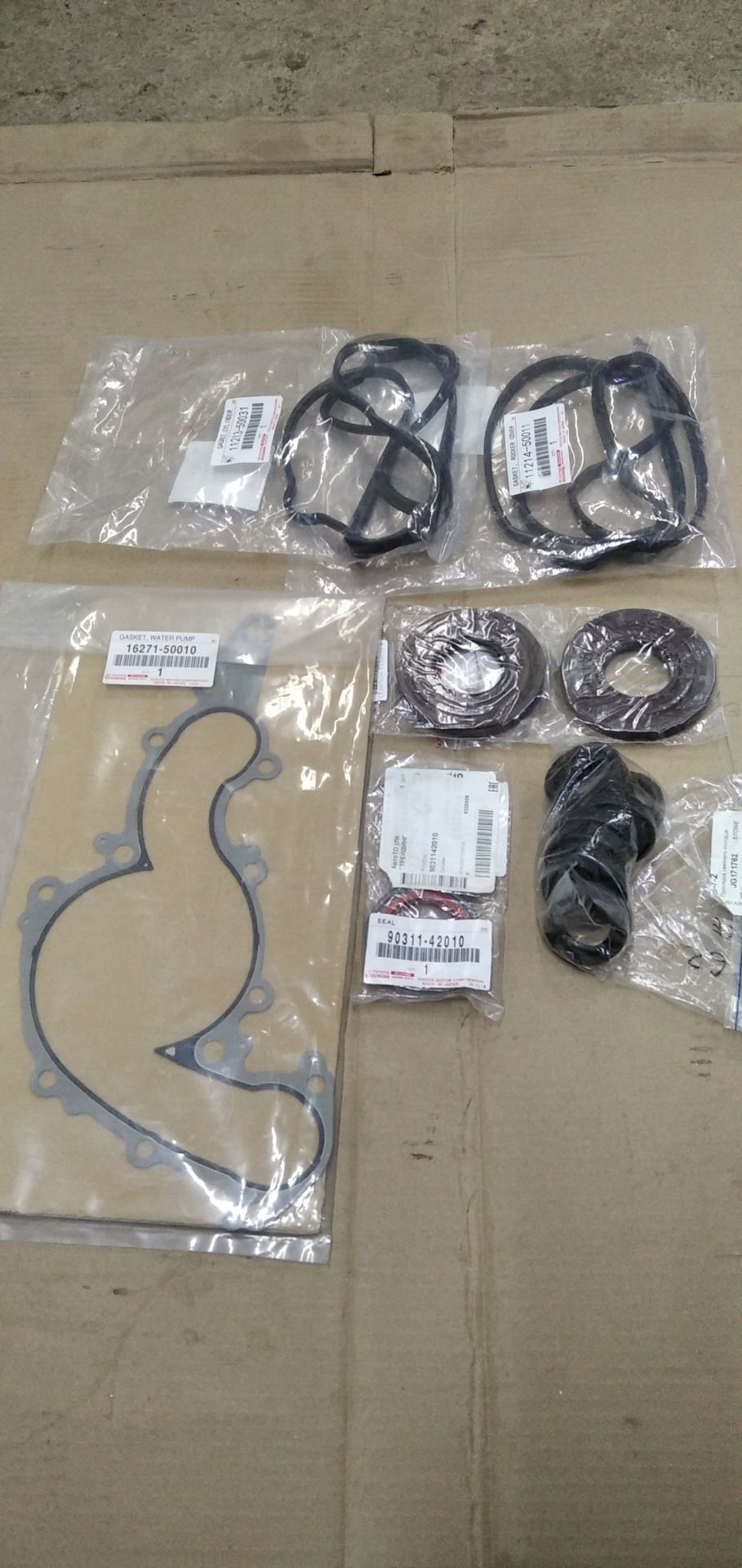 1627150010 Водяной насос + комплект зубчатого ремня TOYOTA LEXUS ...