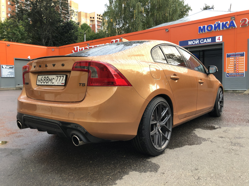 В чем Focus — Volvo S60 (2G), 2,5 л, 2012 года | прикол | DRIVE2