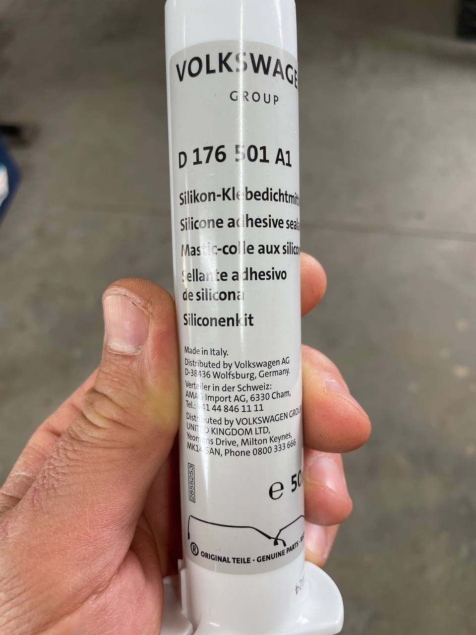 D176501A1 ГЕРМЕТИК СИЛИКОНОВЫЙ Г/Р VAG | Запчасти на DRIVE2