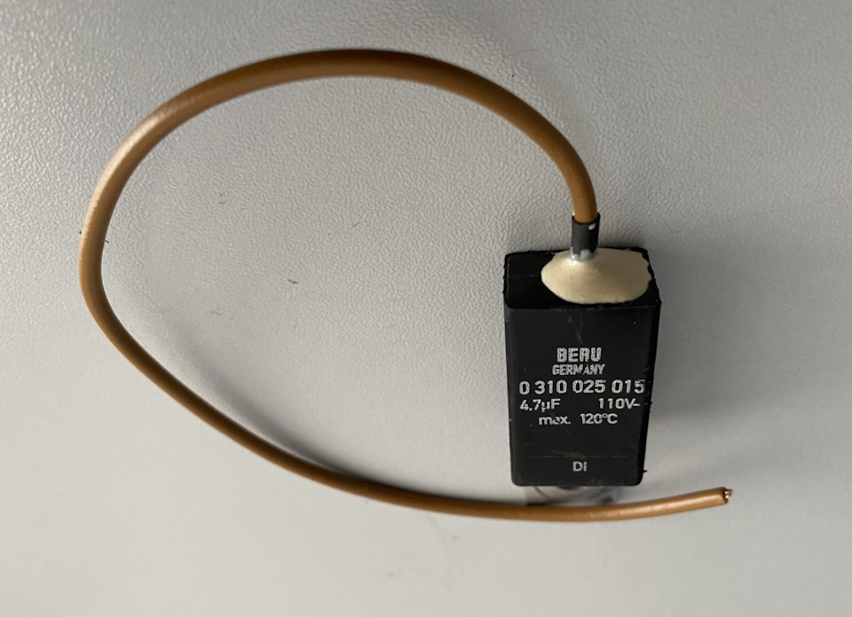 #28 Конденсатор beru 0 310 025 015 — Audi TT (1G), 1,8 л, 2000 года ...