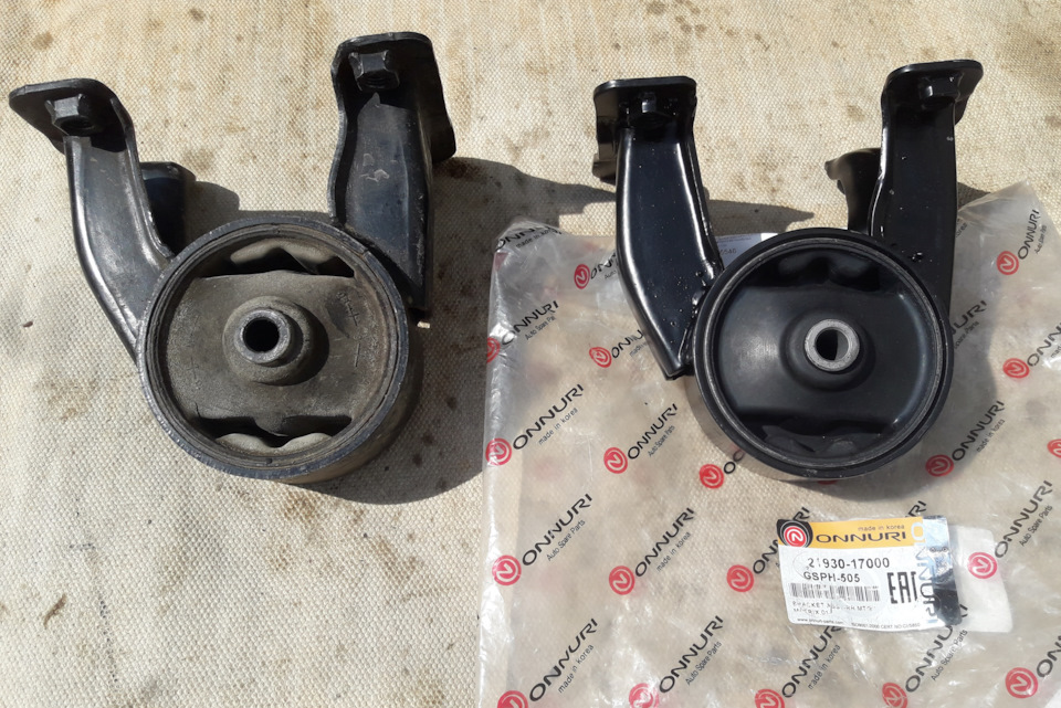 Замена подушек двигателя — Hyundai Matrix, 1,6 л, 2008 года | своими ...