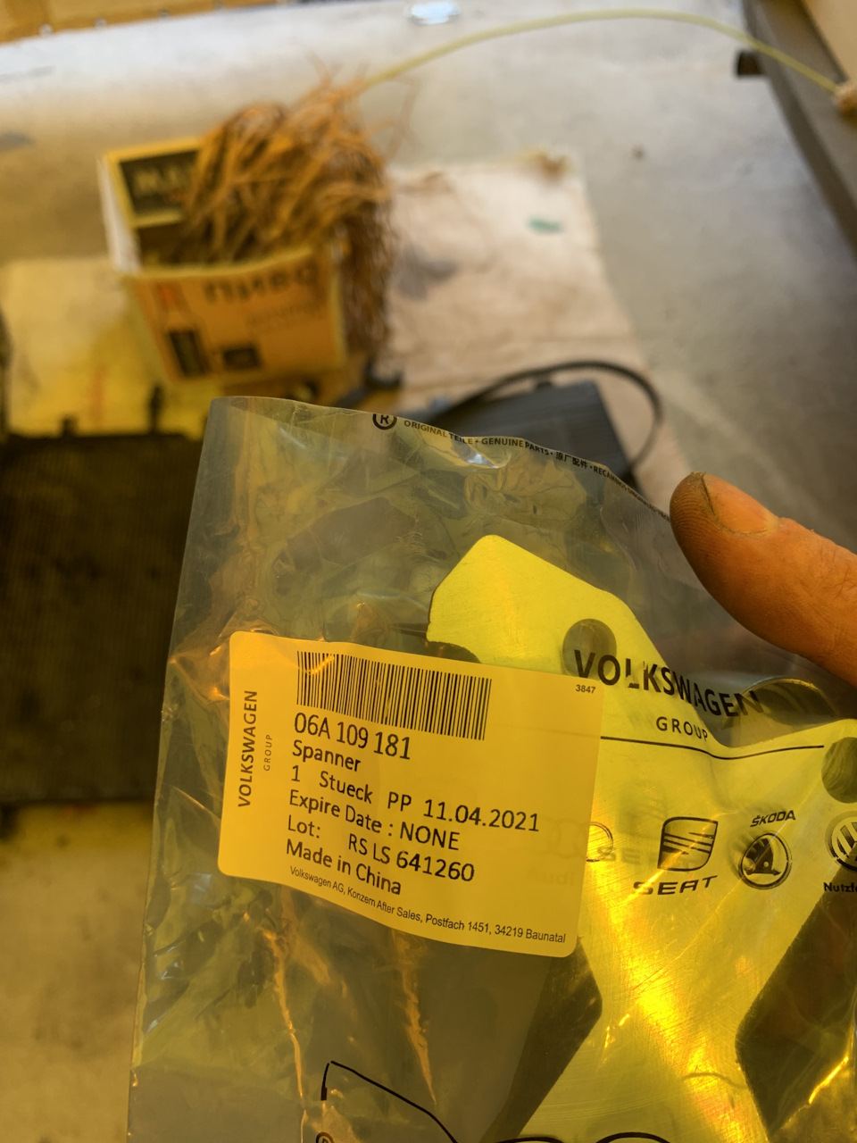 06A109181 Ролик натяжной ремня ГРМ VAG | Запчасти на DRIVE2