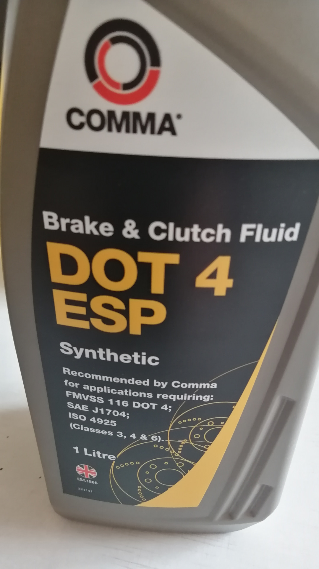 Тормозуха DOT4 ESP Comma — Toyota Corolla Fielder (E160), 1,5 л, 2018 года | расходники | DRIVE2