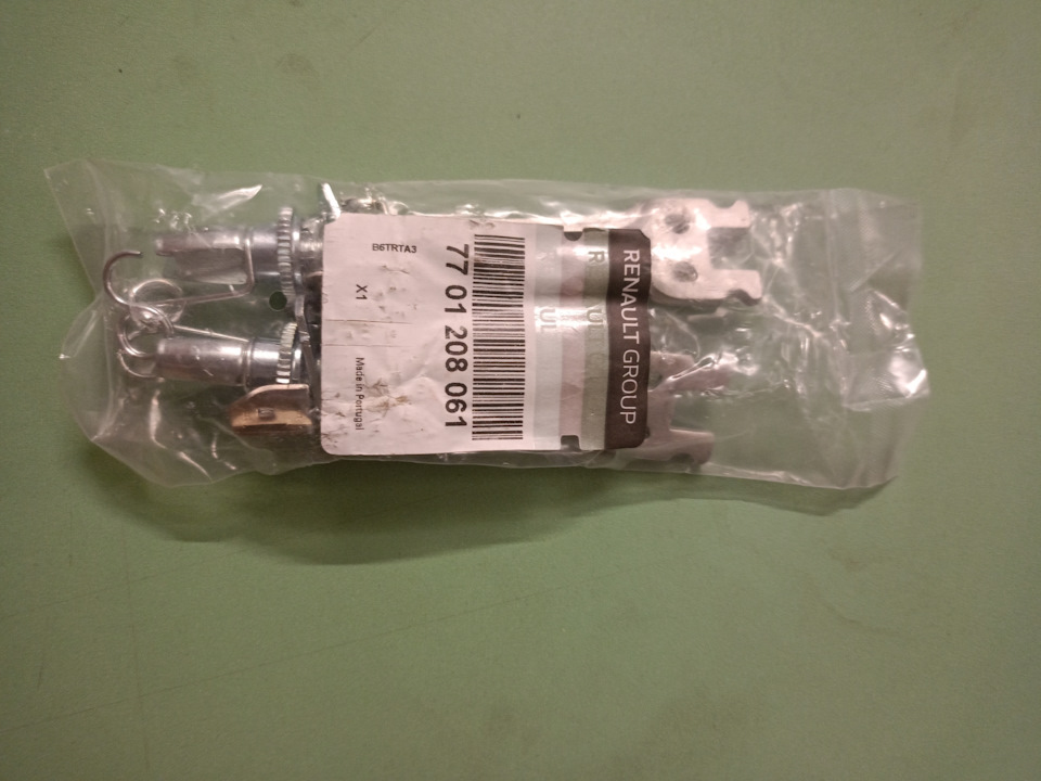 Опять пропал ручник — Renault Duster (1G), 2 л, 2018 года | запчасти ...