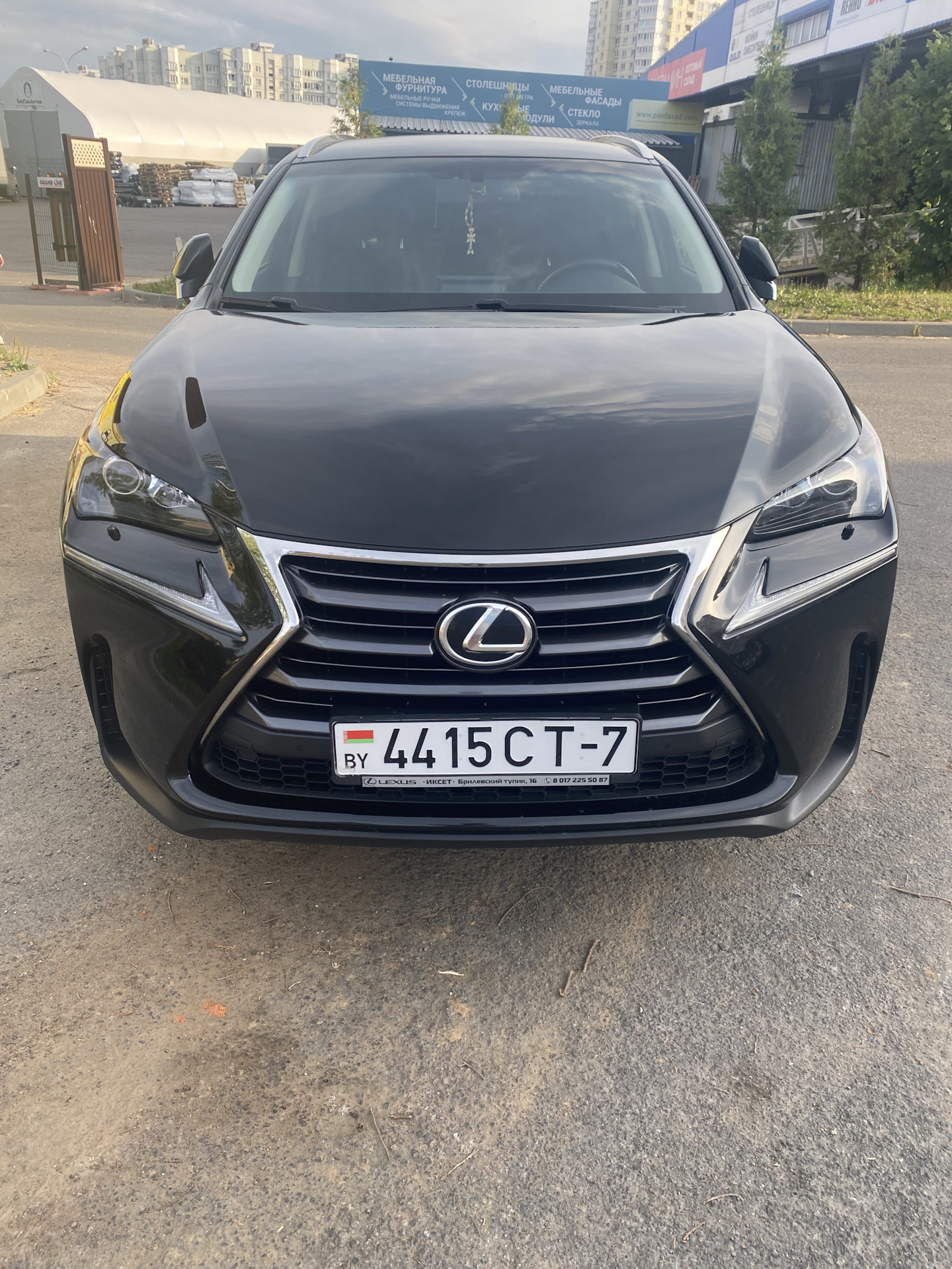 Замена решетки радиатора на f-sport — Lexus NX (1G), 2 л, 2015 года ...