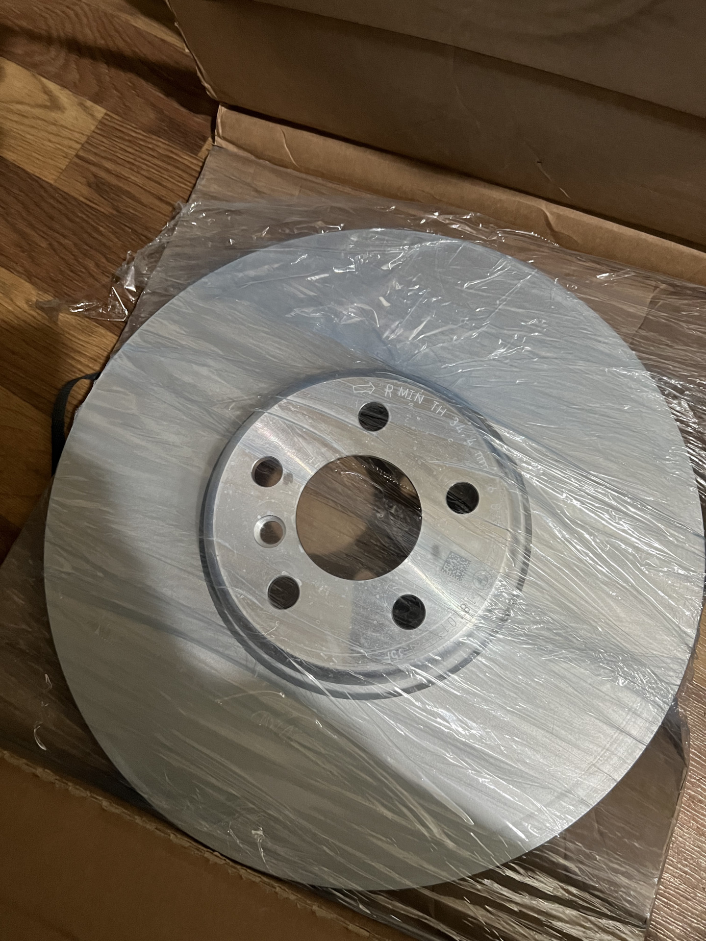 В продаже новые тормозные диски 374мм — BMW 6 series GT, 3 л, 2018 года ...