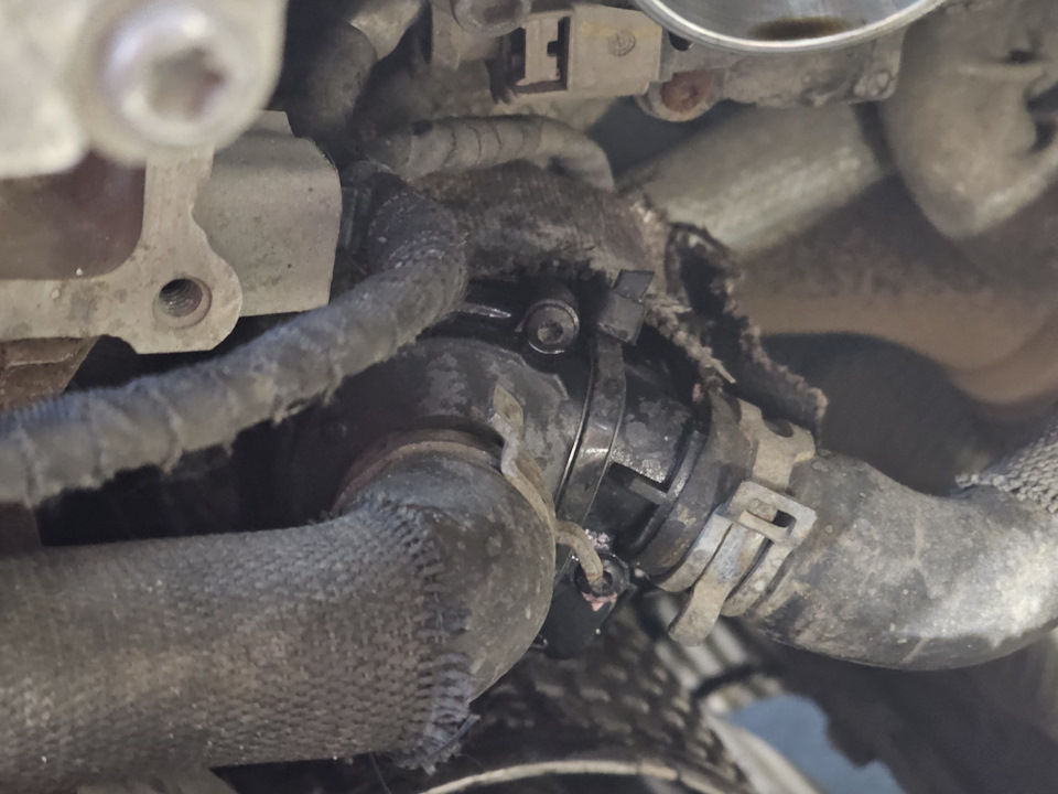 Замена дополнительной электрической помпы системы охлаждения — Skoda ...