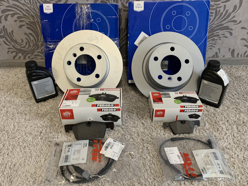 Подготовка к замене тормозов вкруг — BMW 1 series (F20), 1,6 л, 2012 ...