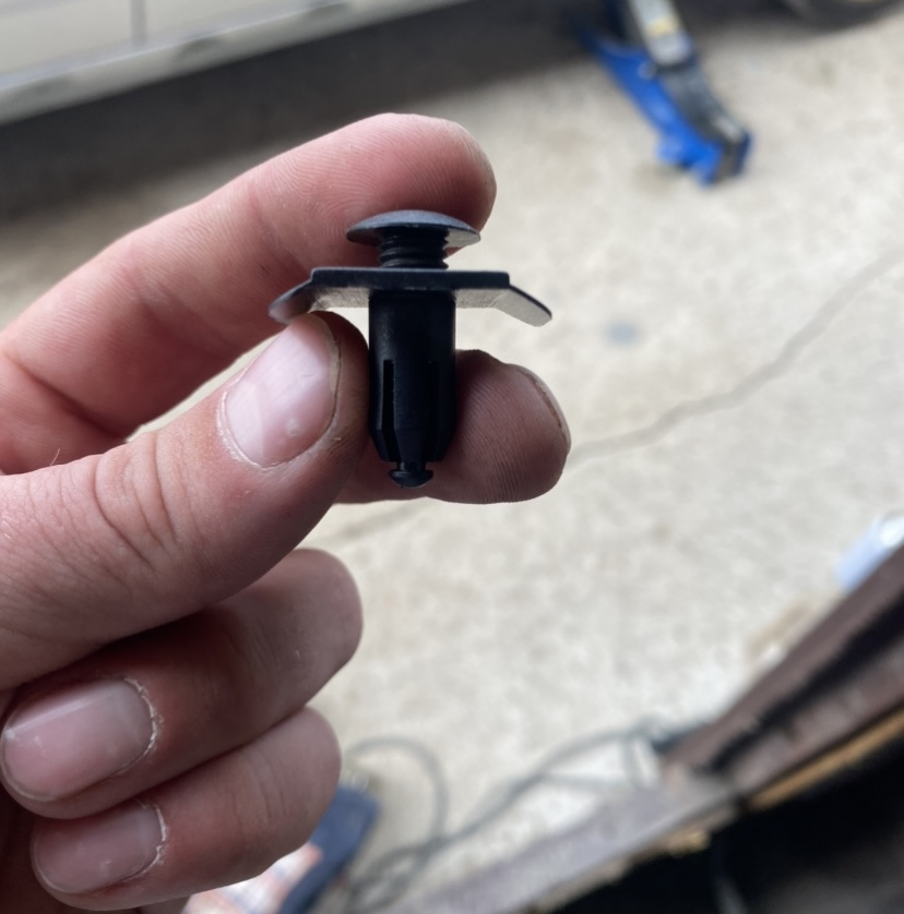 Установка порогов (накладок) — Subaru Impreza (GE/GH), 1,5 л, 2010 года ...