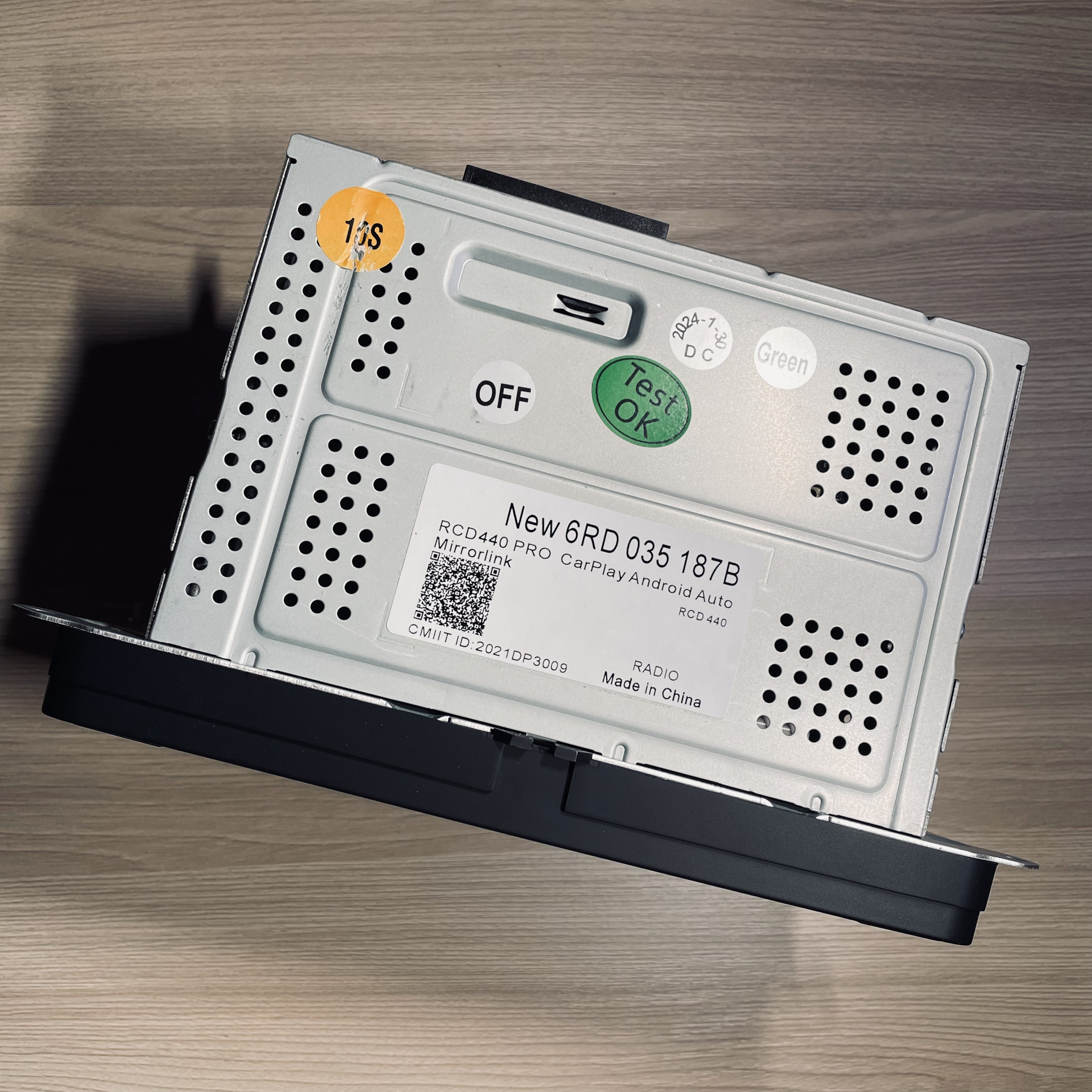 11. Установка головного устройства "RCD 440 PRO" — Skoda Fabia Mk2, 1,2 ...