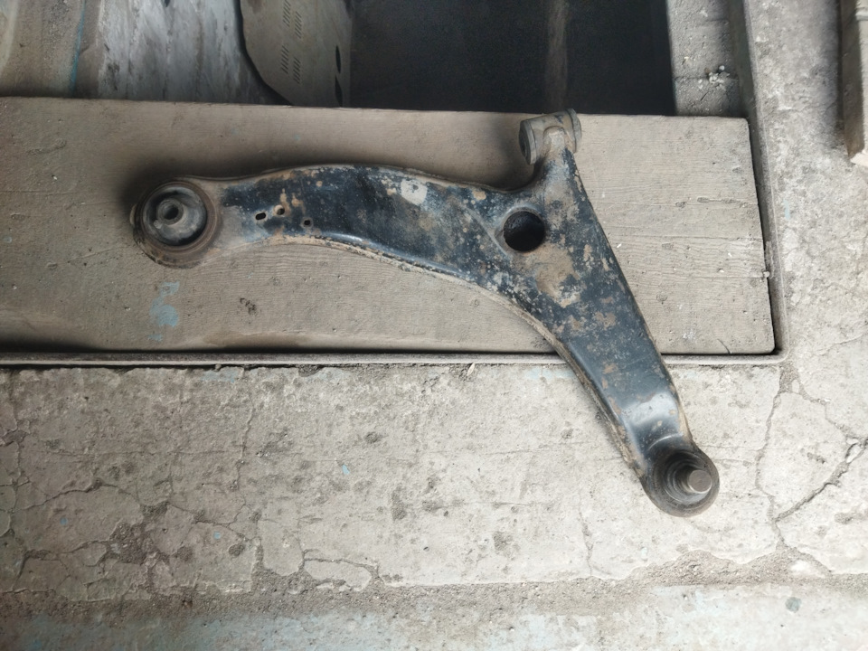 Небольшое ТО передней подвески — Mitsubishi Grandis, 2,4 л, 2007 года ...