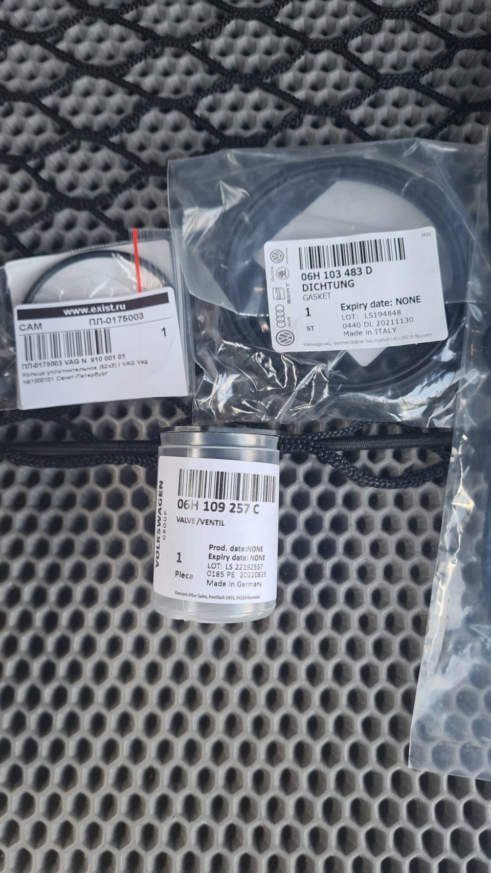 Замена клапана фазорегулятора и опоры распредвалов на Q5 — Audi Q5 (1G ...