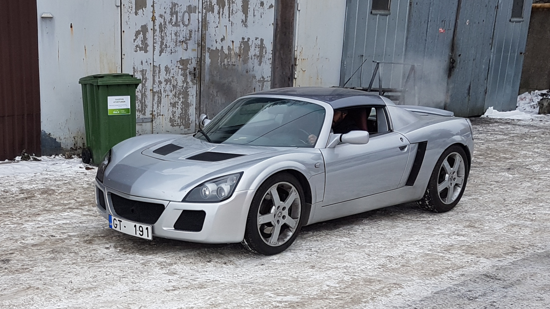Двигатель надо прогревать! — Opel Speedster, 2 л, 2003 года | видео ...