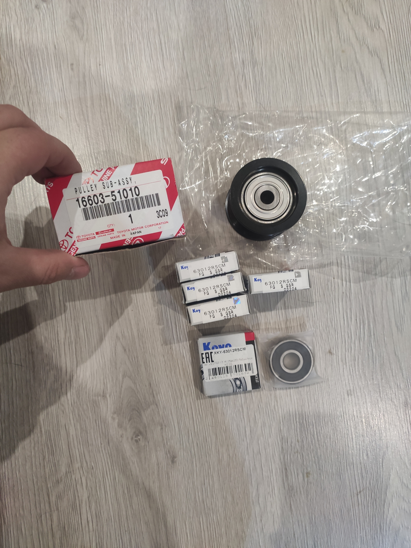 Ролики на Toyota LC200 4.5TD 1VD-FTV — Toyota Land Cruiser 200, 4,5 л ...