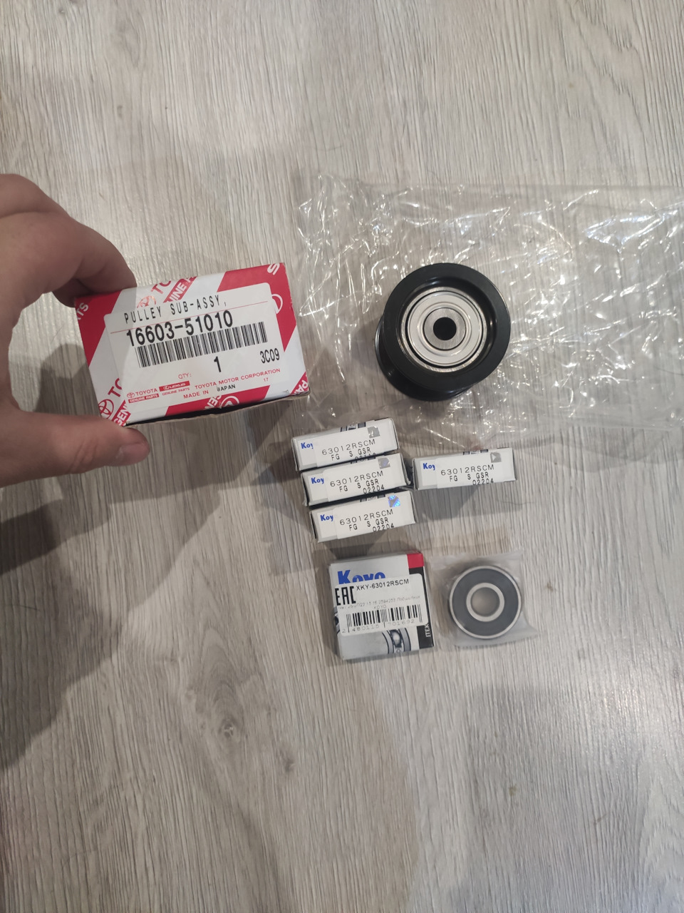 Ролики на Toyota LC200 4.5TD 1VD-FTV — Toyota Land Cruiser 200, 4,5 л ...