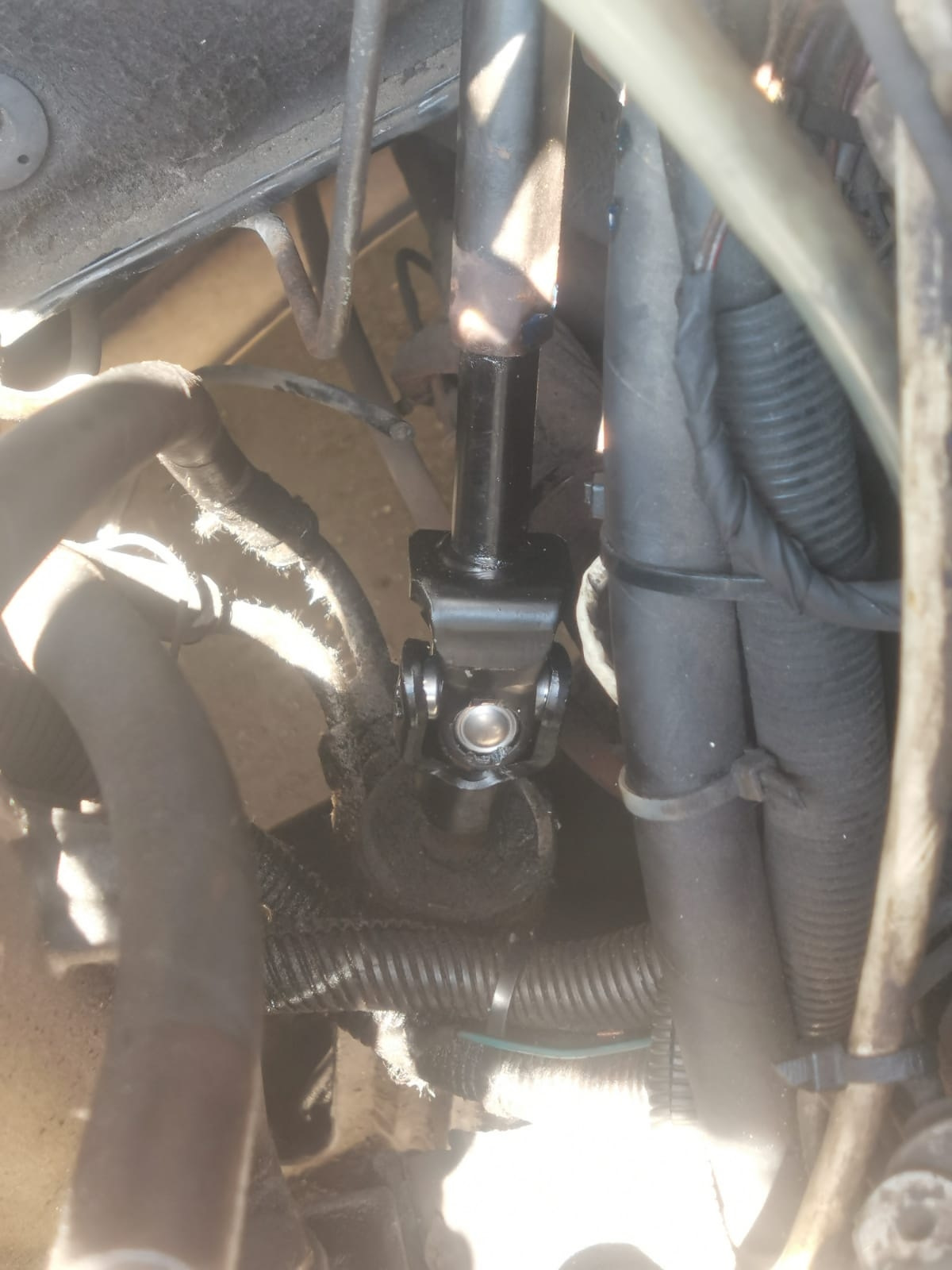 Рулевой вал ч2. — Mercedes-Benz Sprinter (1G), 2,3 л, 1995 года ...