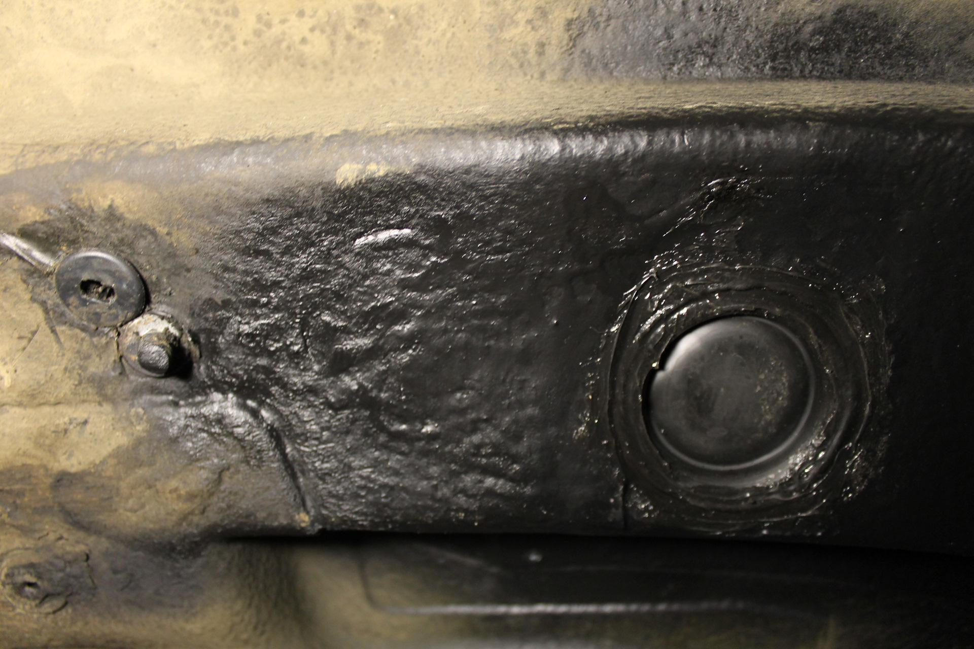 GarageDay #8 — уплотнители капота и работа над ошибками — Audi A6 (C4 ...