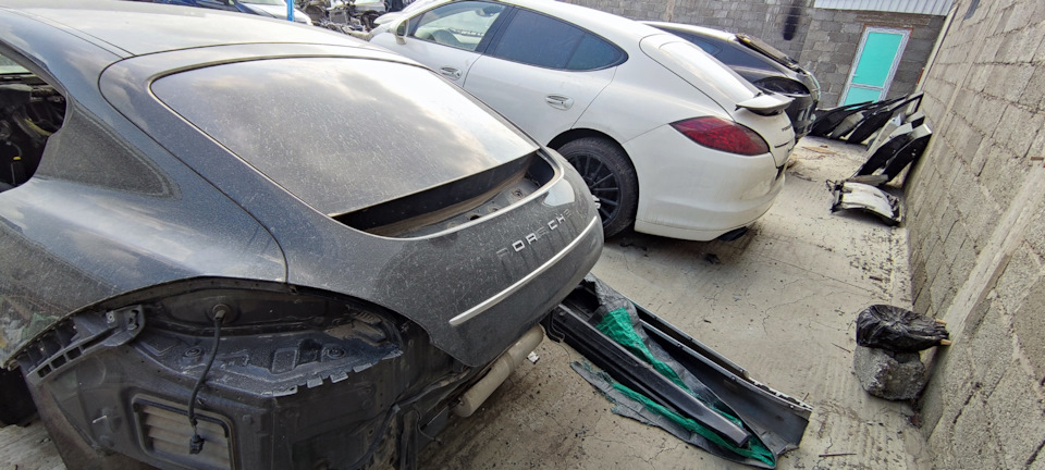 #porsche_696_: отзывы, цены, фото