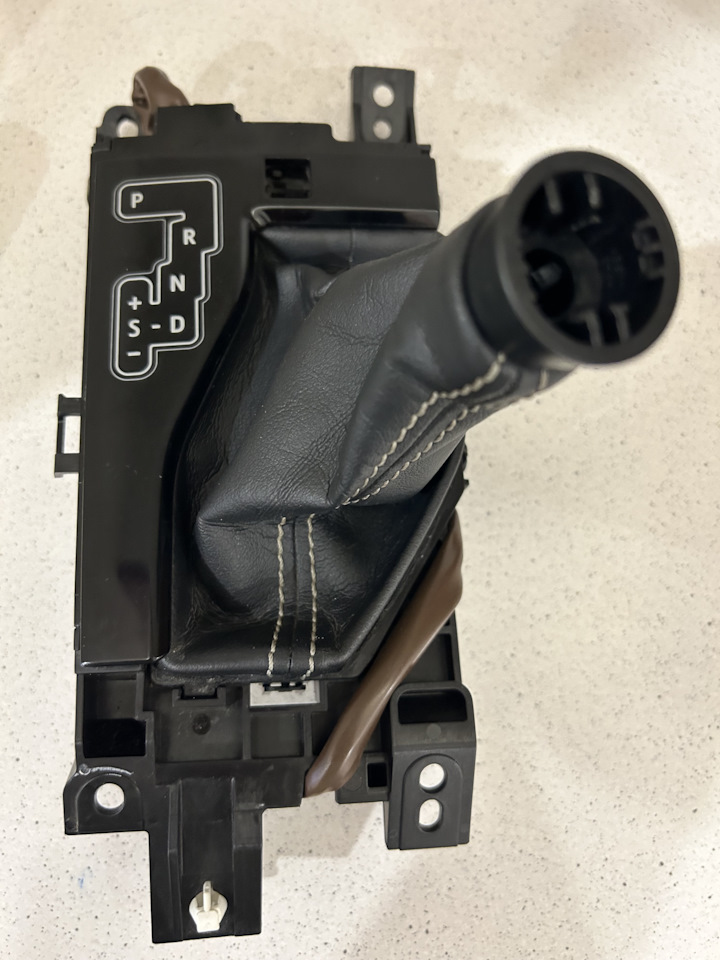 Накладка акпп камри 55 на Toyota Camry (XV50). Б/у | 7 500 ₽ в городе ...