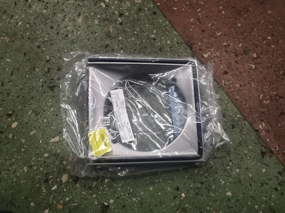 Suzuki Jimny Sierra JB74W 2018 1/18 by LCD Models — DRIVE2