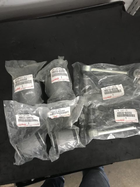 4882060050 Тяга стабилизатора передняя правая OEM TOYOTA LEXUS ...