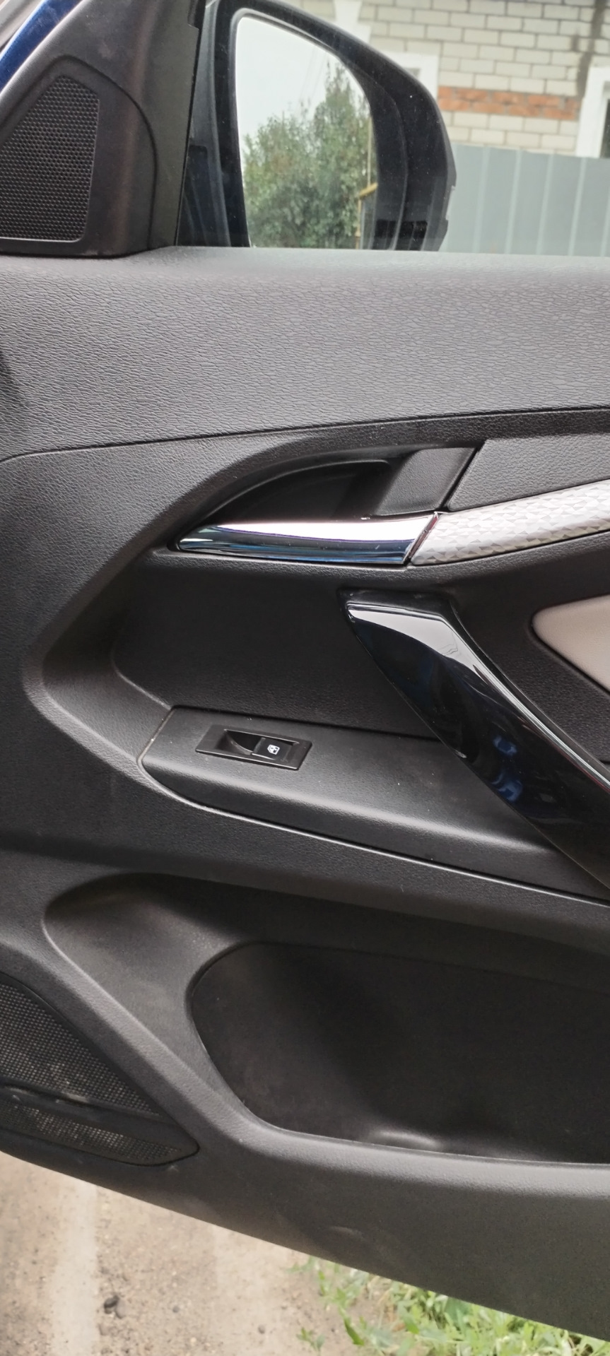 Ручки в хром на весту — Lada Vesta SW Cross (1G), 1,8 л, 2021 года ...