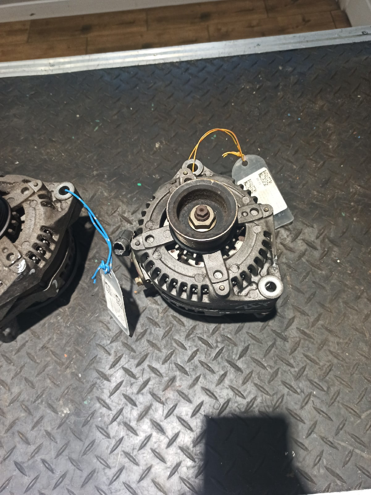 Замена генератора. — Toyota Crown (S140), 2,5 л, 1992 года | запчасти ...