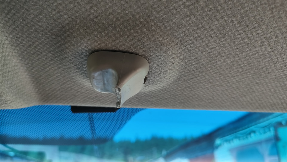 Замена крепления солнцезащитного козырька — Honda Stream (RN6-9), 1,8 л ...