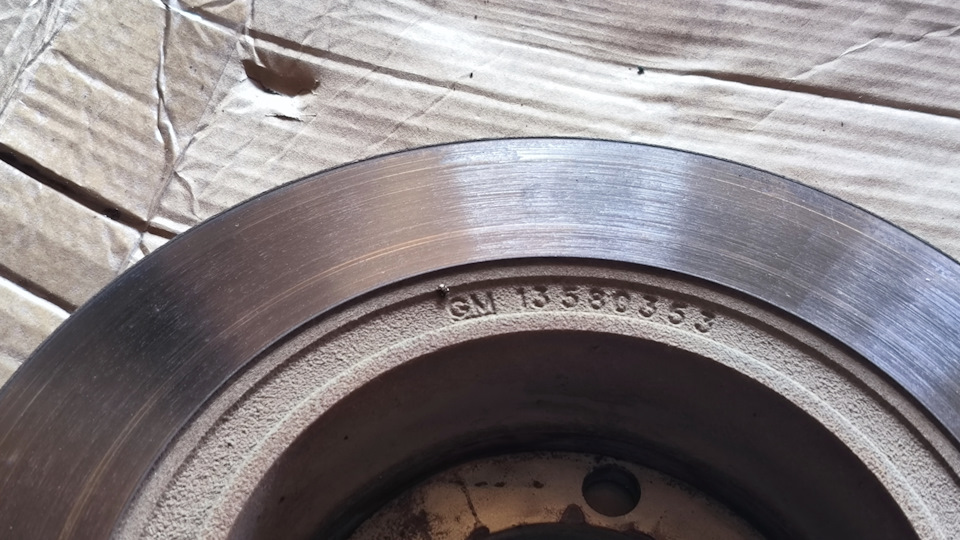 Задние тормозные диски на Chevrolet Equinox (3G). Б/у | 9 000 ₽ в ...