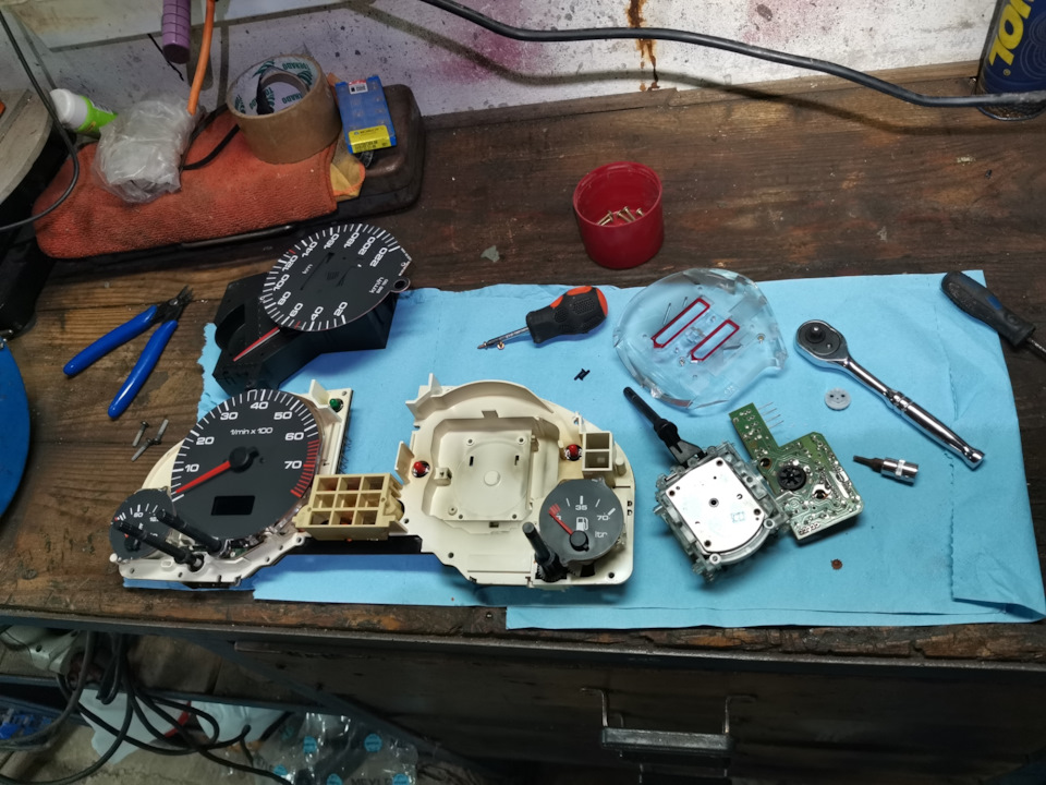 Болезнь Vdo замена шестерни одометра — Audi 80 B4 2 л 1994 года поломка Drive2