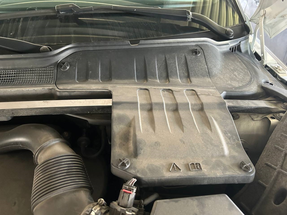 Клипсы — Land Rover Range Rover Evoque (1G), 2,2 л, 2015 года ...