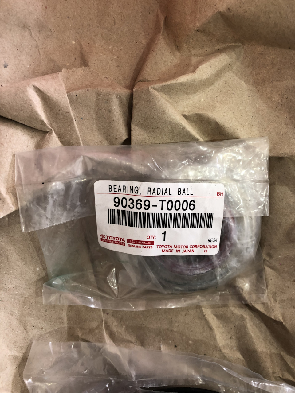 Замена опоры амортизатора — Toyota Aurion, 3,5 л, 2007 года | визит на ...