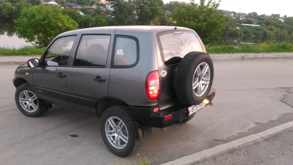 Тонировка инфинити — Chevrolet Niva (1G), 1,7 л, 2004 года | тюнинг ...