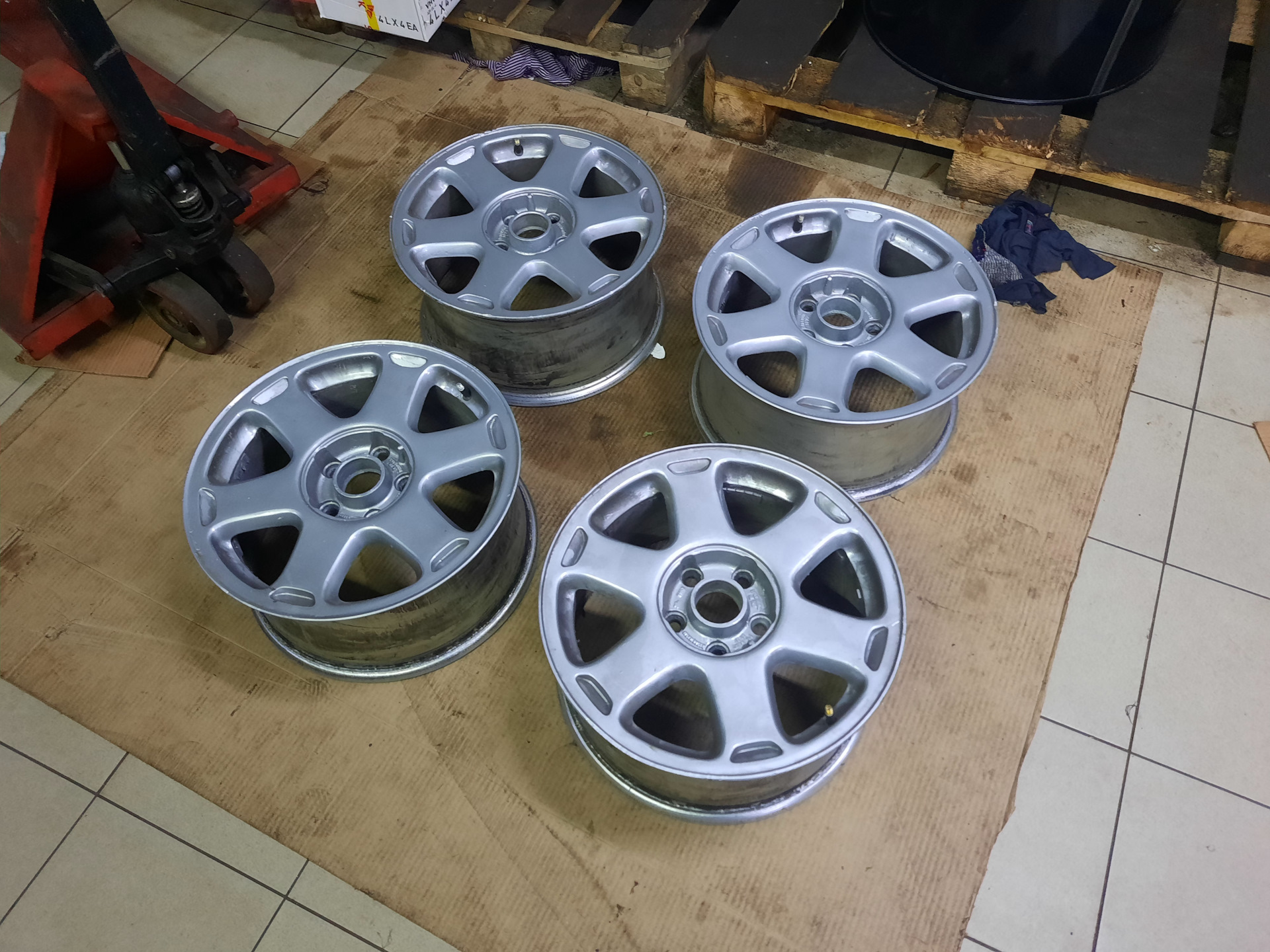 Покупка дисков R16 — Audi A6 Avant (C4), 2,5 л, 1996 года | колёсные ...