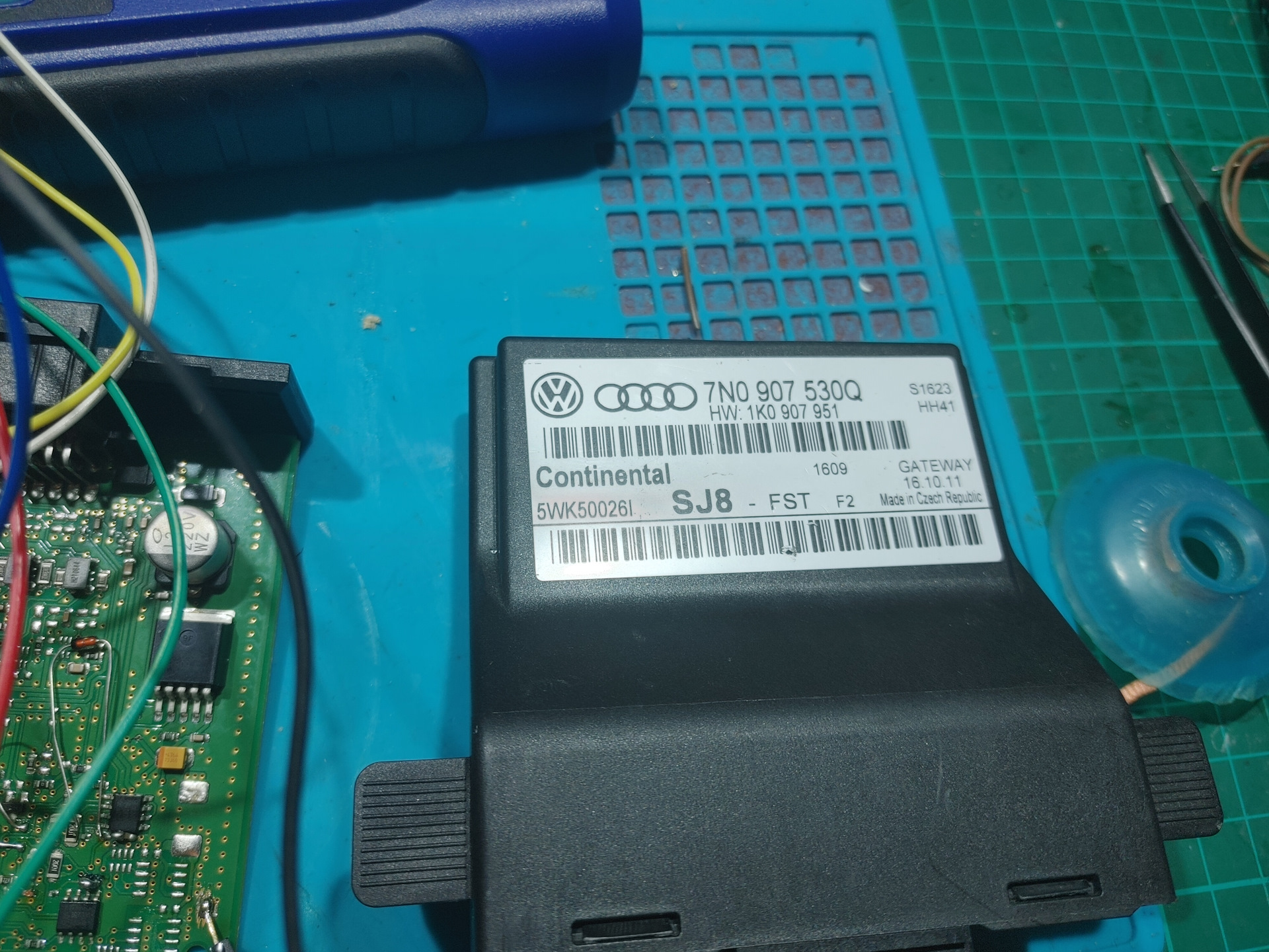 Gateway 7N0907530M Upgrade to 7N0907530BL — Skoda Superb Combi (Mk2), 2 ...