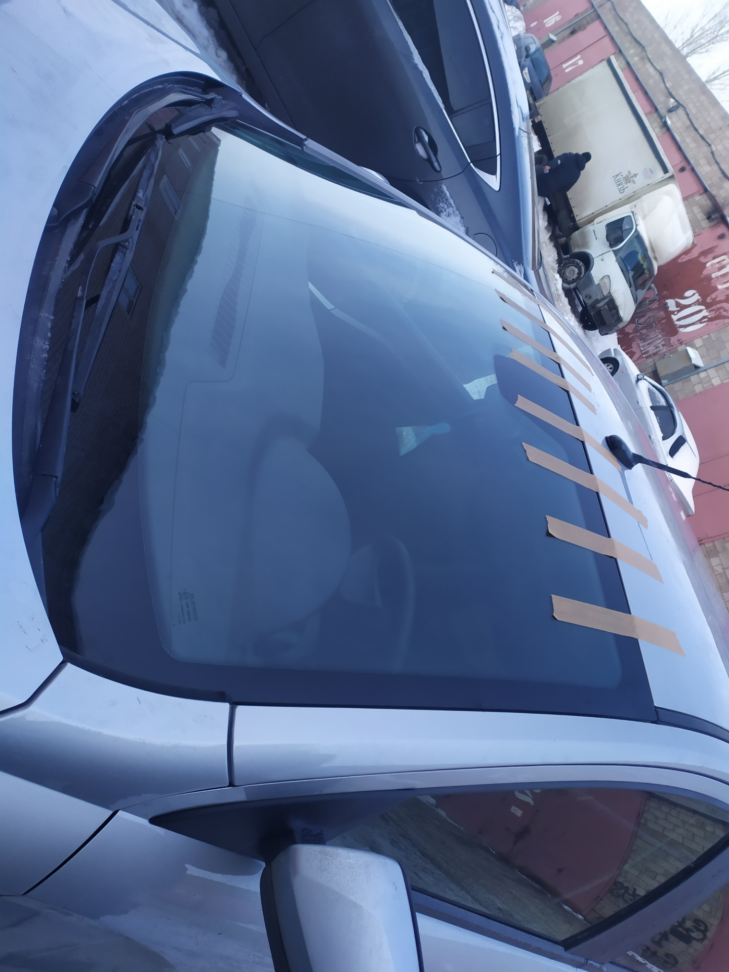 Замена лобового стекла на AGC — Lada Vesta (1G), 1,6 л, 2019 года ...