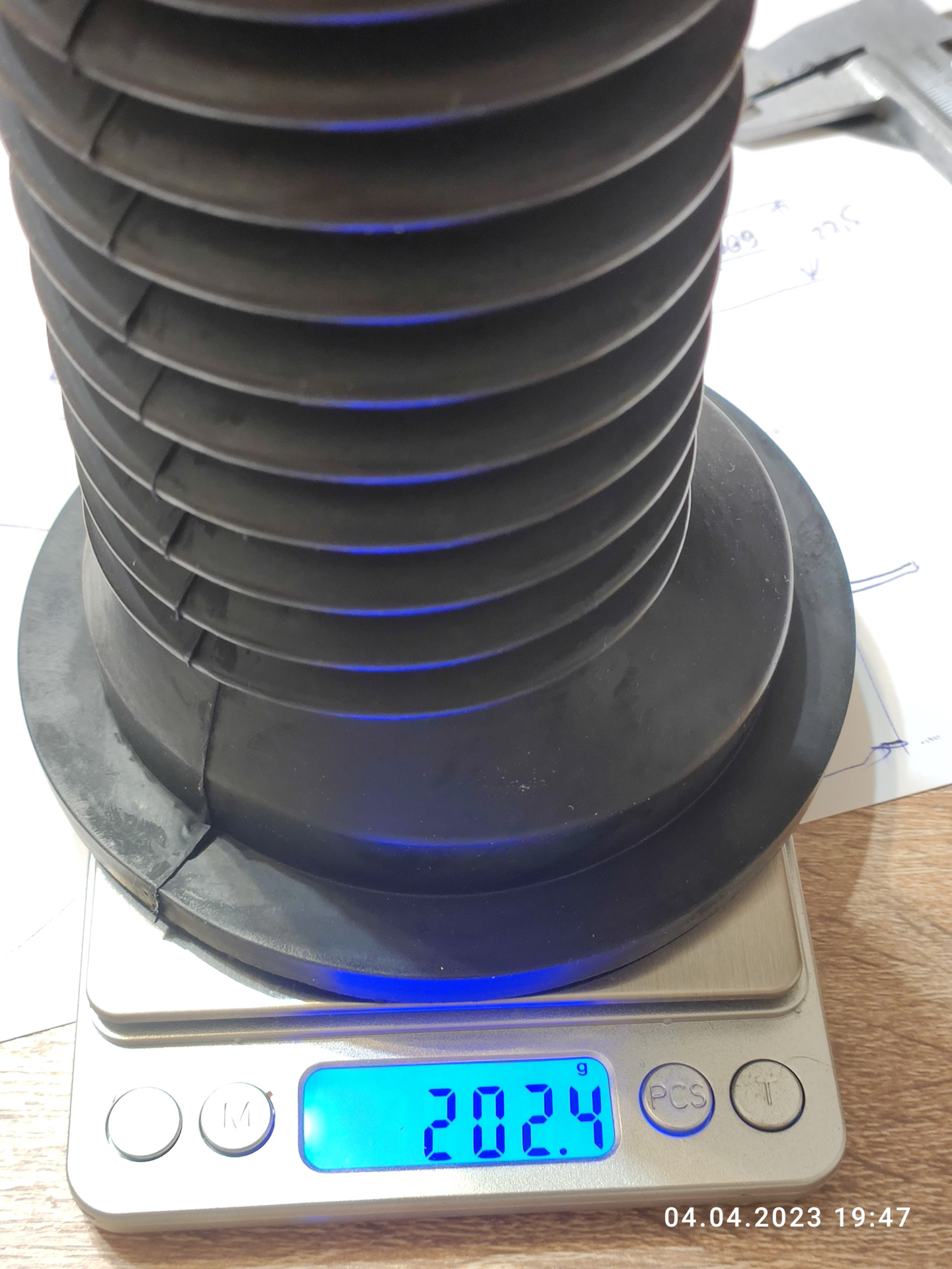 Замена передних стоек, и рулевых наконечников. — Toyota Avensis II, 2 л ...