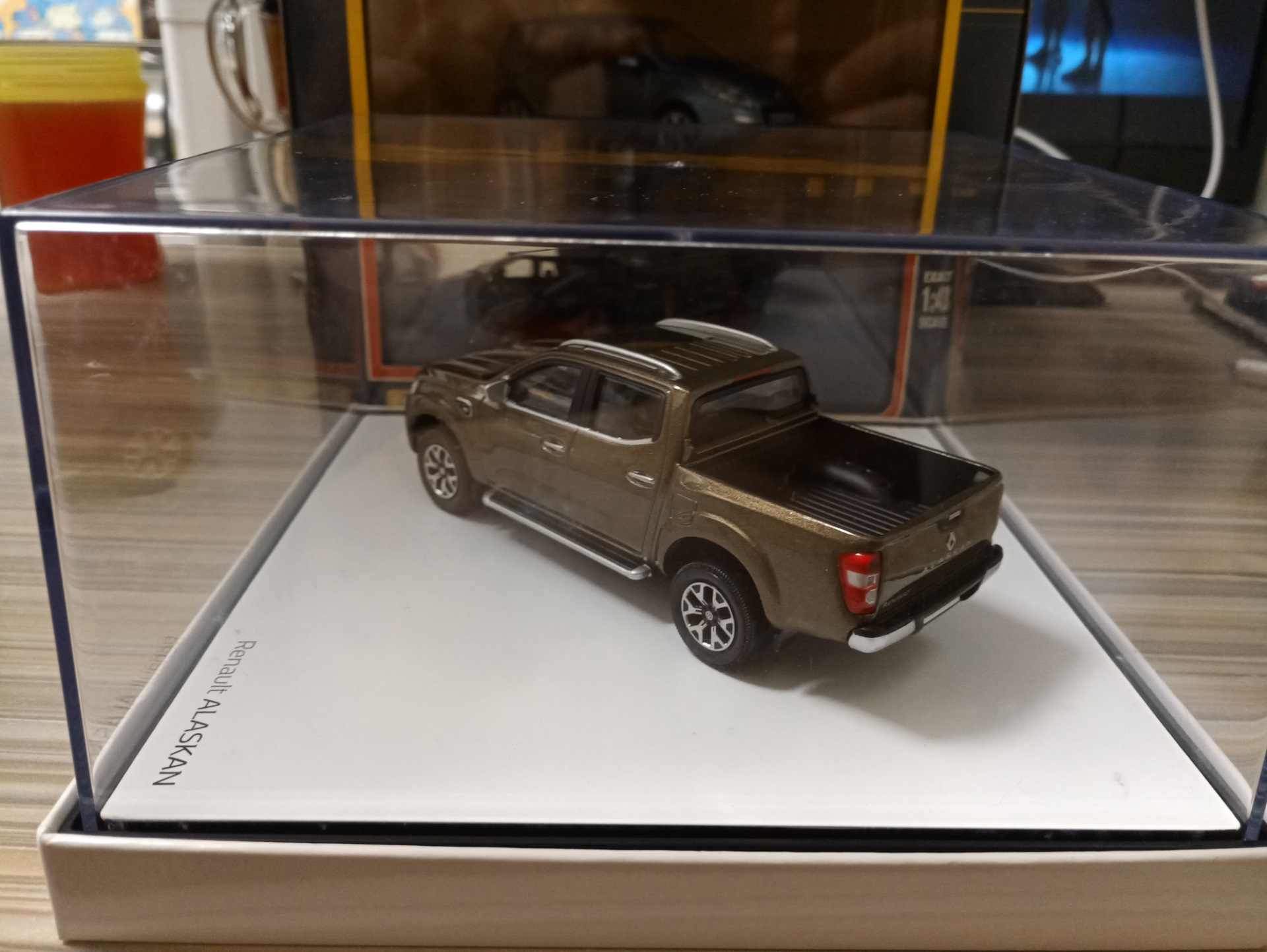 77 11 785 153 — DRIVE2