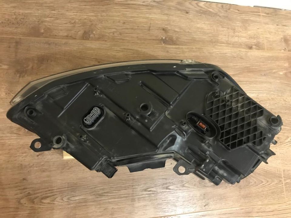 5K1941753E Фара для VAG | Запчасти на DRIVE2