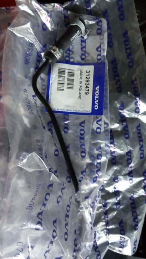 31293479 Трубка пароотводящая расширительного бачка Volvo | Запчасти на ...