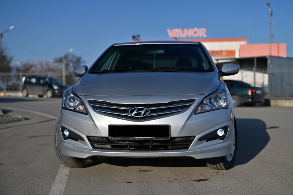 Рамки LED Bi-led птф для Hyundai Solaris 2014-2017 на Hyundai Solaris ...
