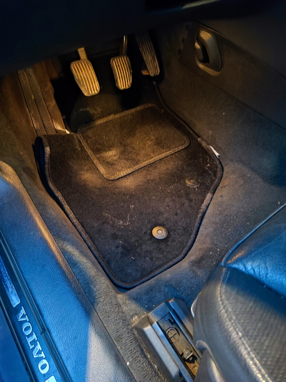 Коврик водительский — Volvo S60 (1G), 2,4 л, 2007 года | аксессуары ...