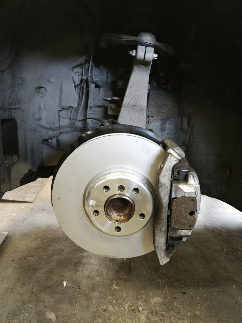 36. Тормоза 190.000 — BMW 5 series (F10), 2 л, 2014 года | другое | DRIVE2