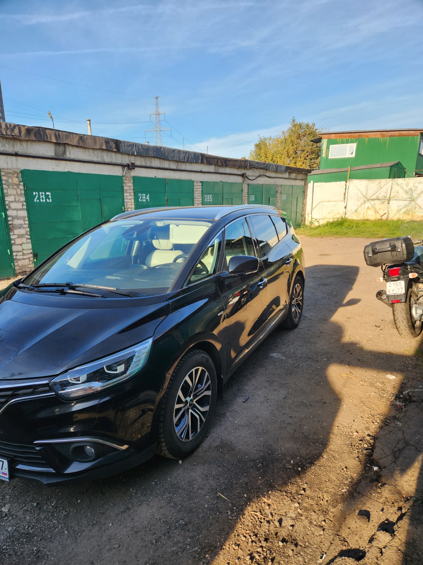 Зеркало на месте — Renault Grand Scenic IV, 1,5 л, 2017 года | кузовной ...
