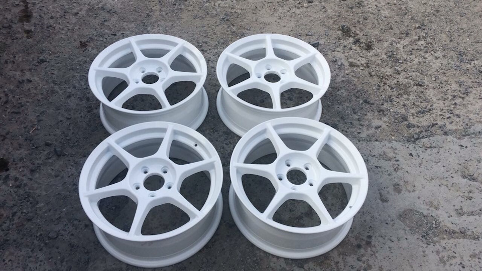 7. Buddy Club P1 Racing + Nokian Hakkapeliitta 8 — Honda Accord Euro R ...