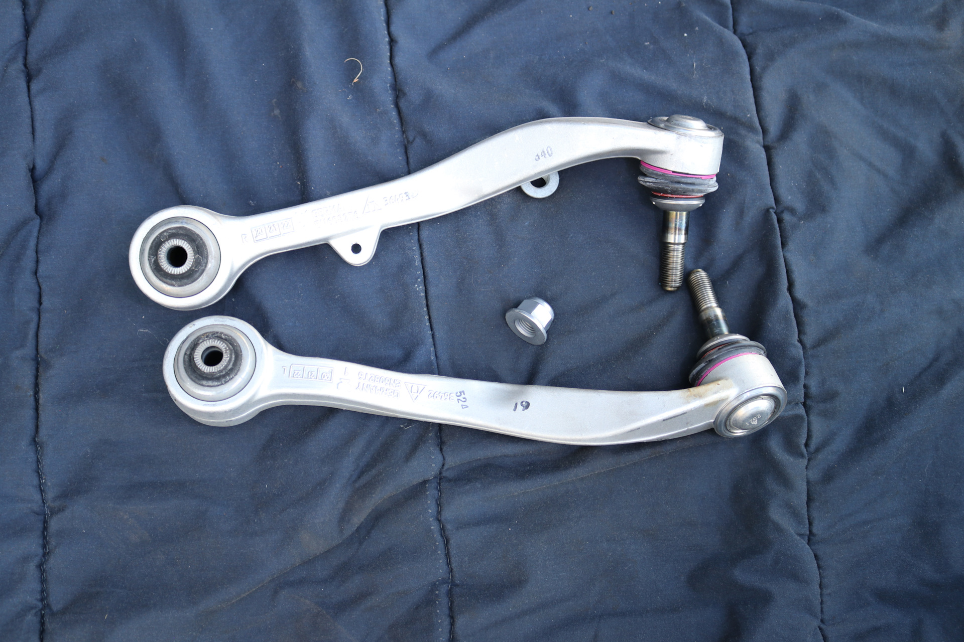 Замена поперечных рычагов BMW E60 528i — BMW 5 series (E60), 3 л, 2008 ...