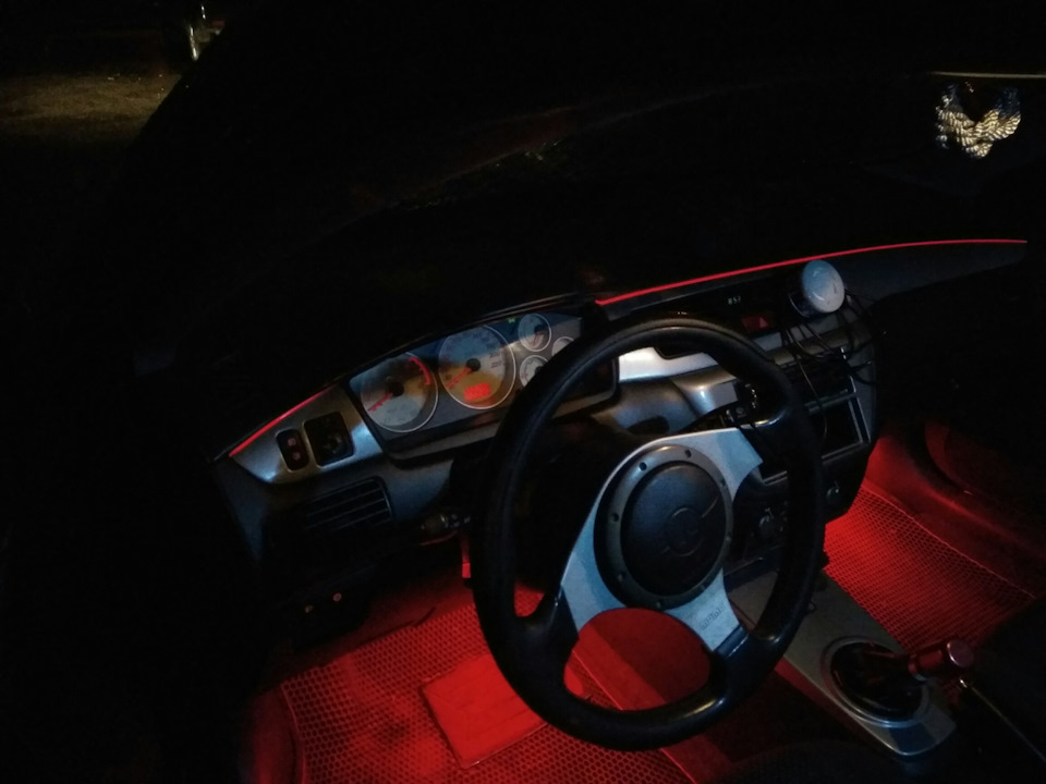 Пластик торпедо vol. 2 и неон — Mitsubishi Lancer IX, 1,6 л, 2005 года | стайлинг | DRIVE2