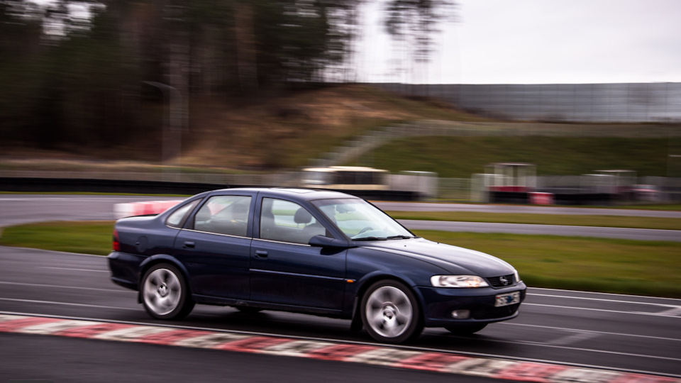 Opel Vectra B 2.0 бензиновый 1998 | MEsserschmitt на DRIVE2